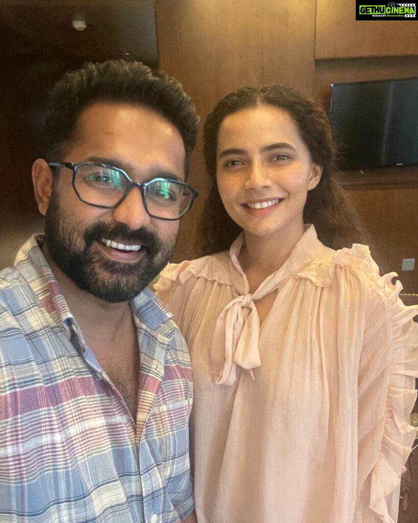 Actress Athulya Chandra HD Photos and Wallpapers June 2022 - Gethu Cinema