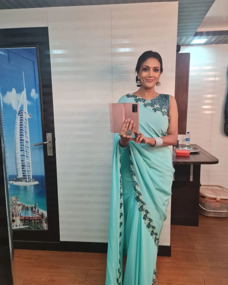 Actress Devadarshini HD Photos and Wallpapers April 2023 | Gethu Cinema