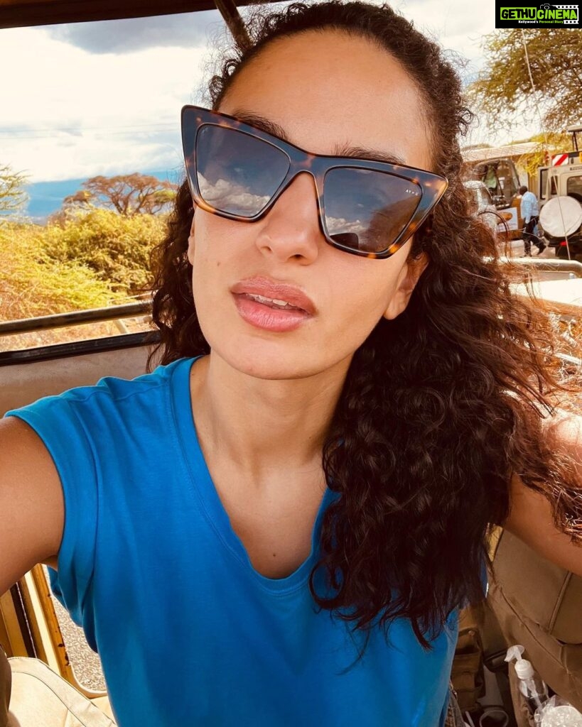 Actress Elena Roxana Maria Fernandes HD Photos and Wallpapers November ...