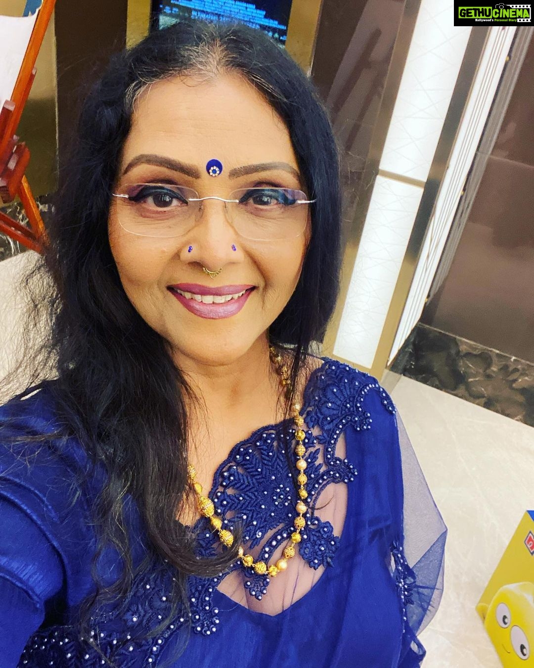 Actress Fathima Babu HD Instagram Photos and Wallpapers October 2022 ...