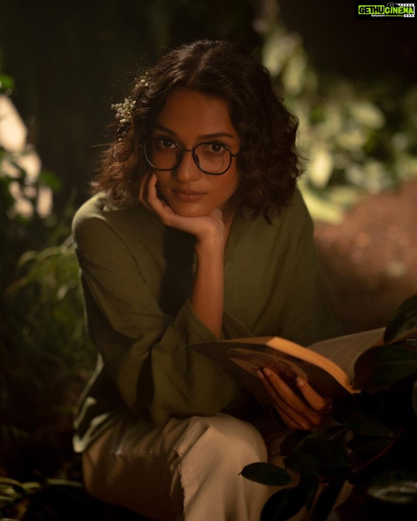 Actress Haniya Nafisa HD Instagram Photos and Wallpapers December 2022 ...