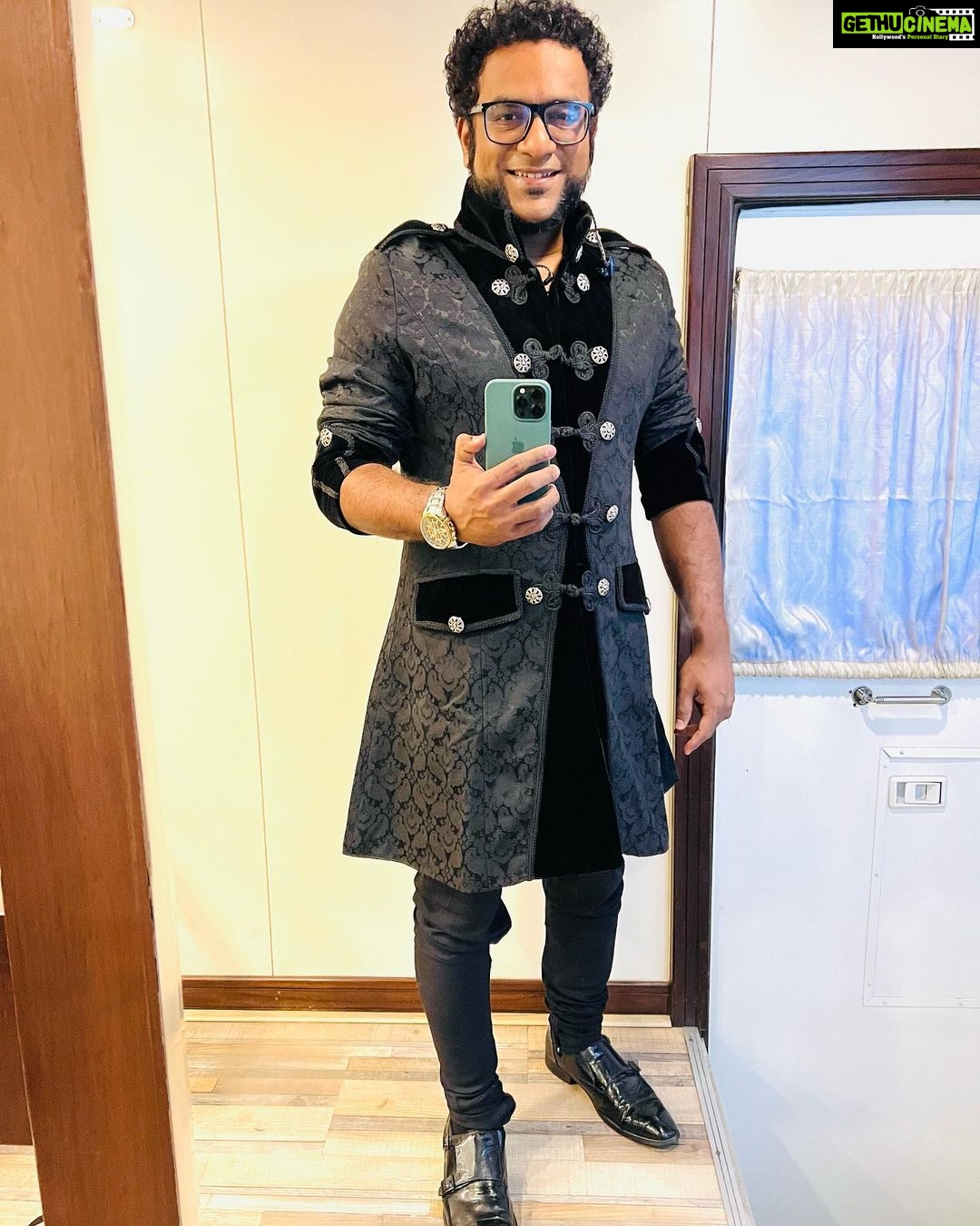 Singer Haricharan HD Photos and Wallpapers October 2022 - Gethu Cinema