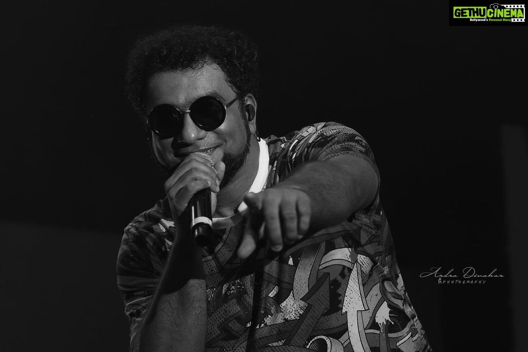 Singer Haricharan HD Photos and Wallpapers October 2022 - Gethu Cinema