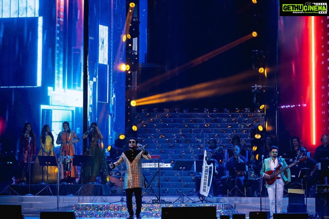 Singer Haricharan HD Photos and Wallpapers October 2022 - Gethu Cinema