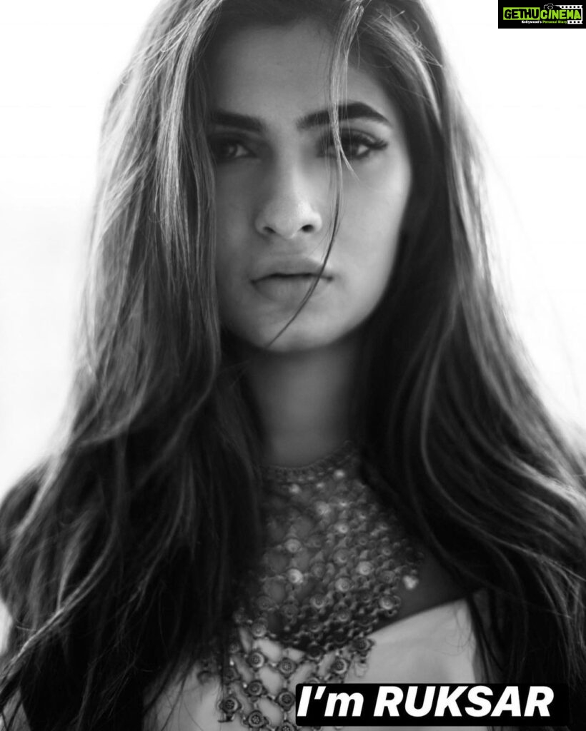 Actress Karishma Sharma HD Instagram Photos and Wallpapers June 2020 ...