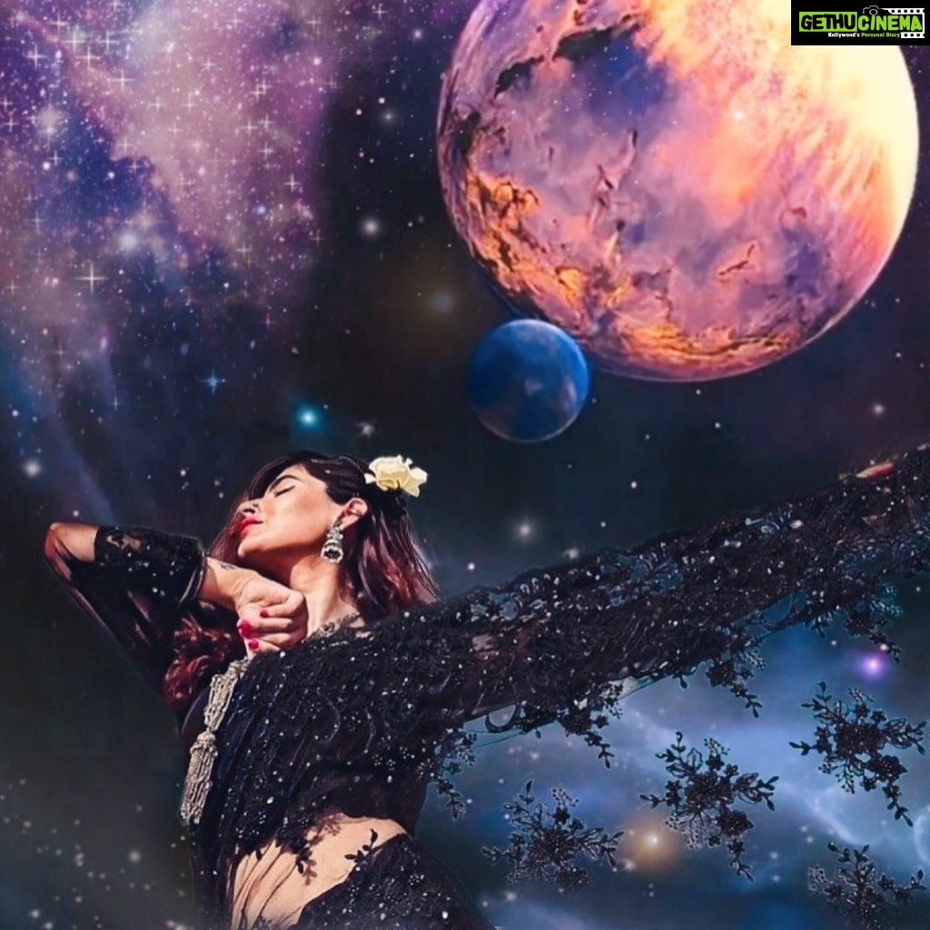 Karishma Sharma Instagram – Inhi logo ne le lina dupatta mera. Humari ...