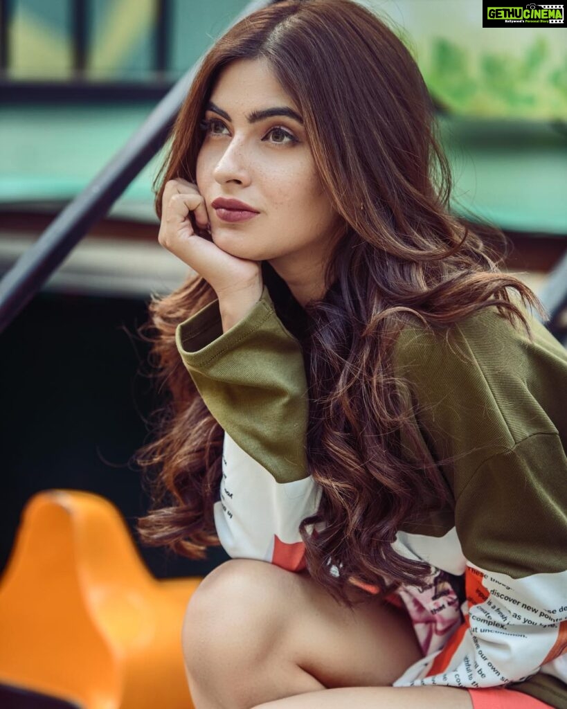 Actress Karishma Sharma HD Instagram Photos and Wallpapers December ...