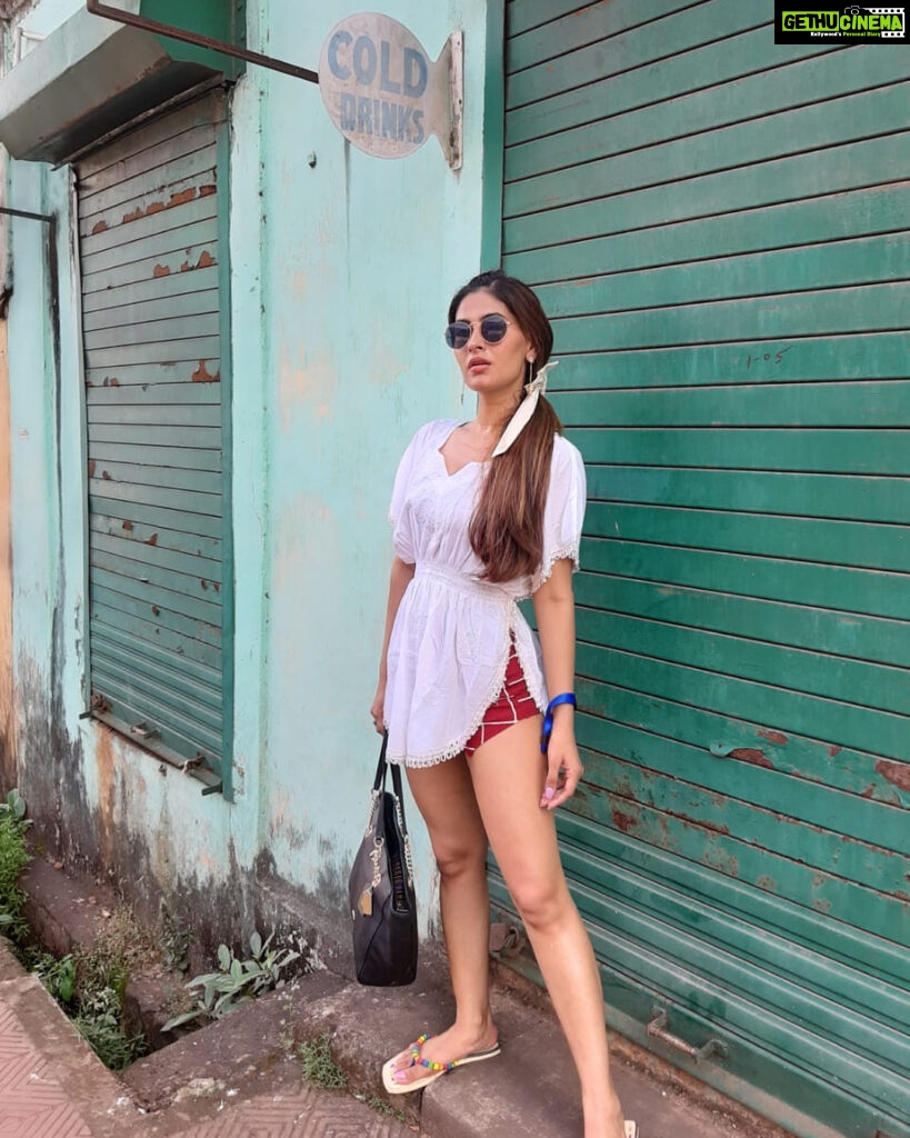 Actress Karishma Sharma HD Photos and Wallpapers October 2018 - Gethu ...