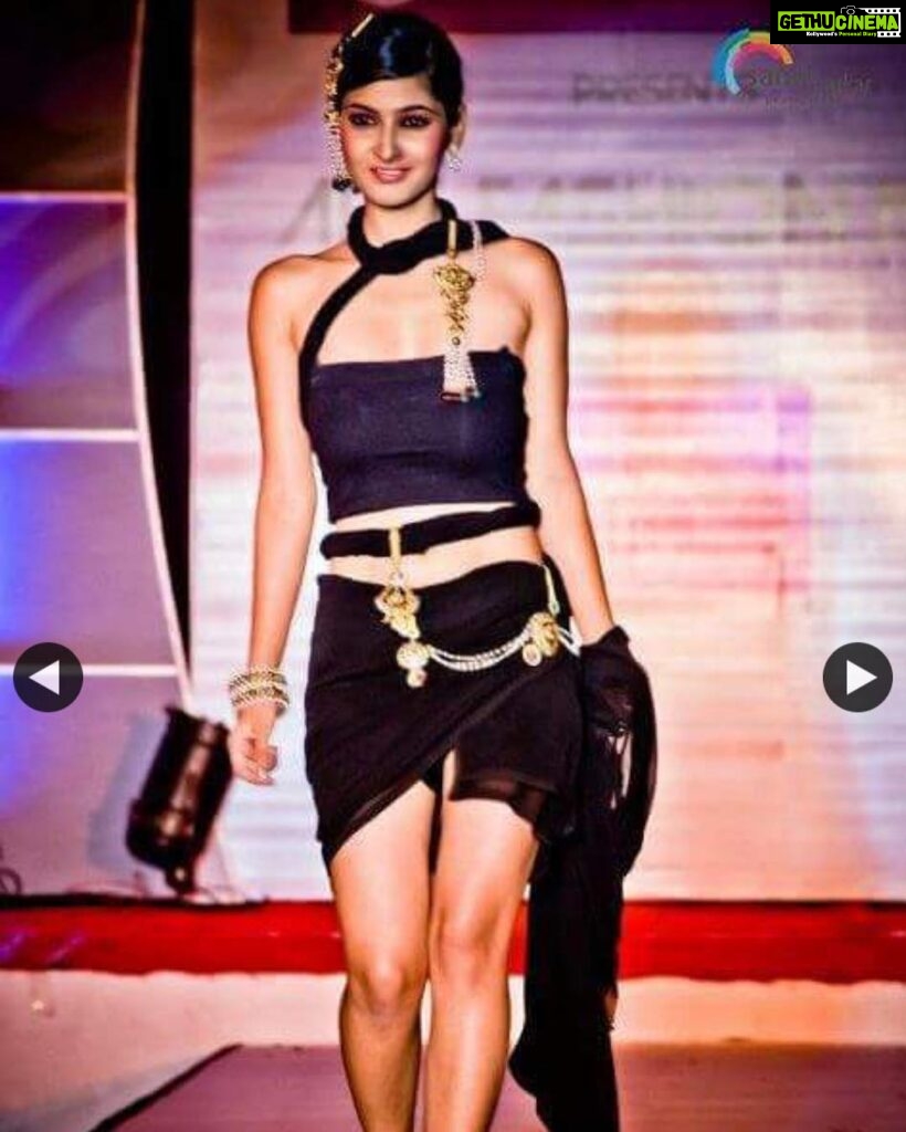 Actress Karishma Sharma HD Instagram Photos and Wallpapers October 2018 ...