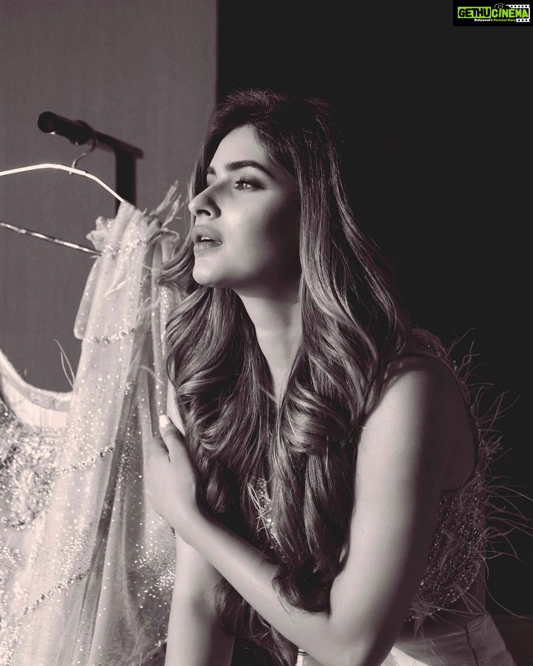 Karishma Sharma Instagram – All glammed up by the best, @kajolrpaswwan ...