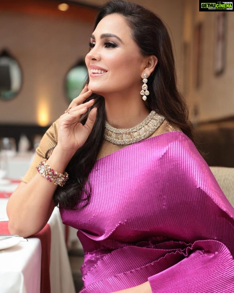 Actress Lara Dutta HD Photos and Wallpapers December 2022 - Gethu Cinema