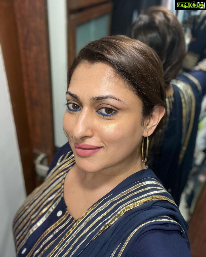 Actress Malavika HD Instagram Photos and Wallpapers October 2022 ...