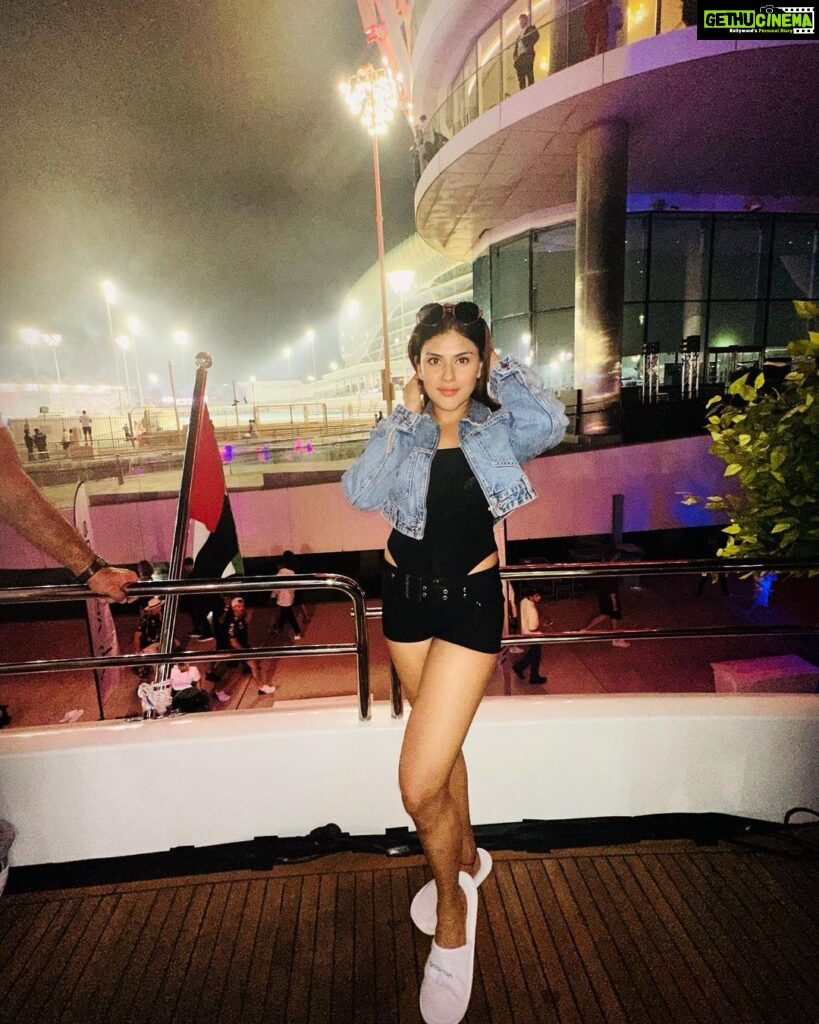 Actress Naira Shah HD Instagram Photos and Wallpapers November 2022 ...