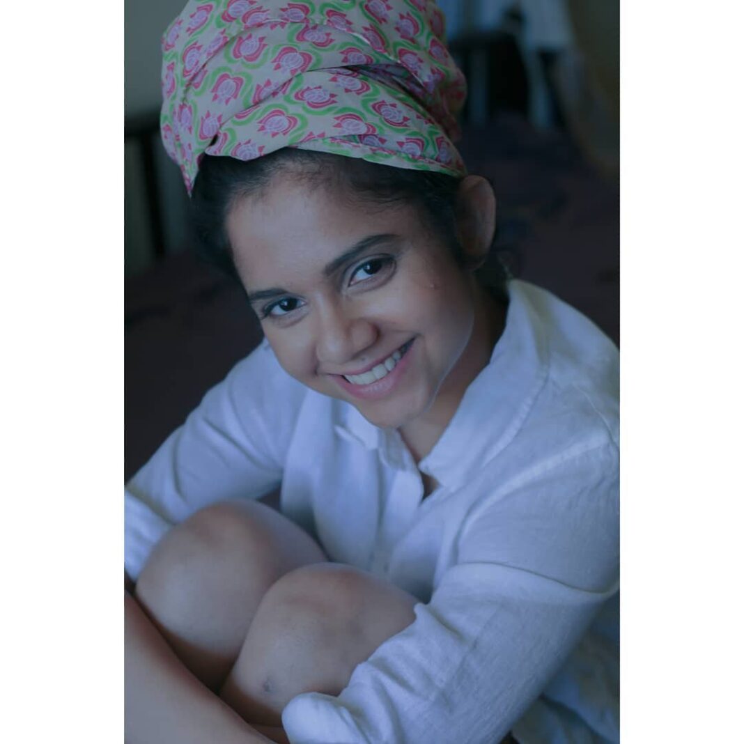 Actress Namita Krishnamurthy HD Instagram Photos and Wallpapers December 2020 | Gethu Cinema