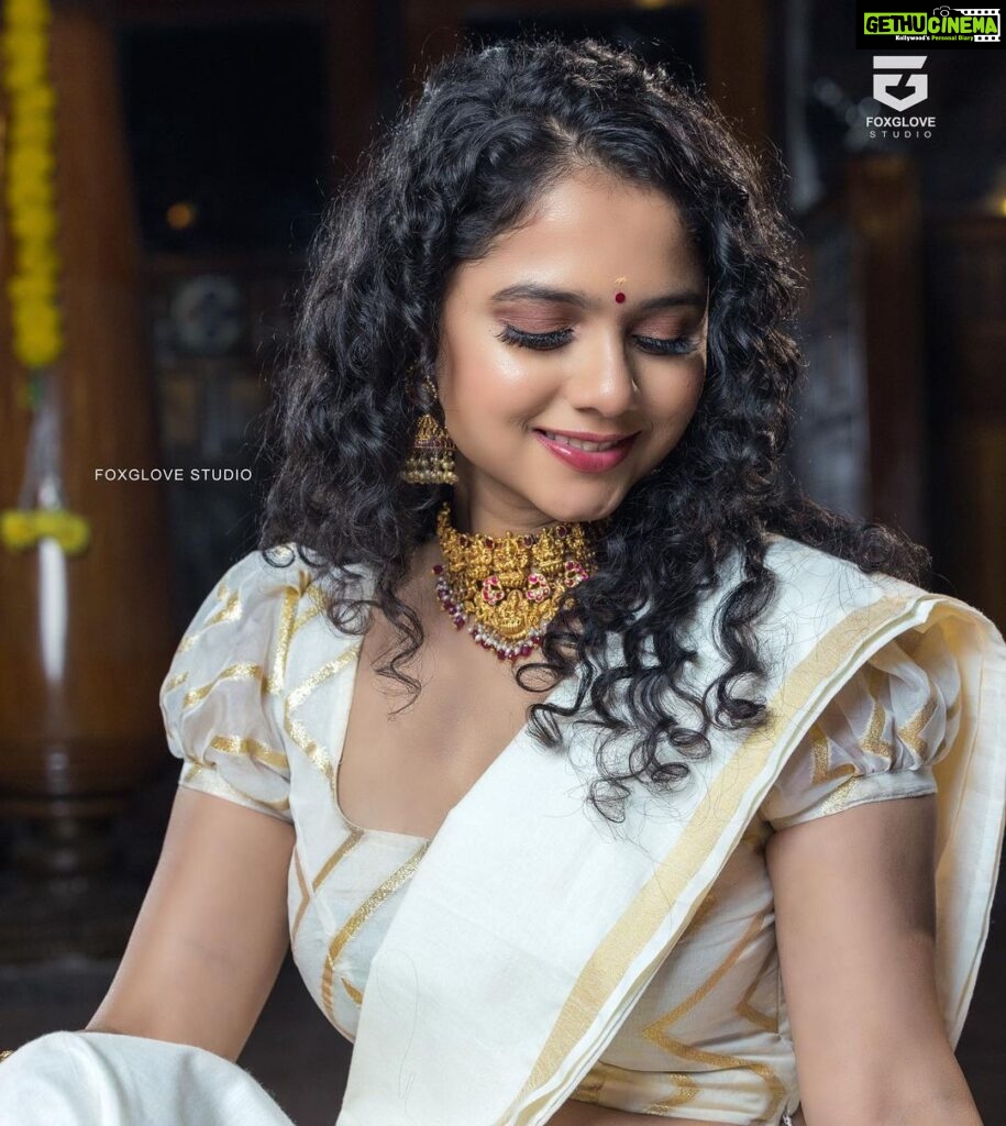 Actress Namita Krishnamurthy HD Instagram Photos and Wallpapers ...