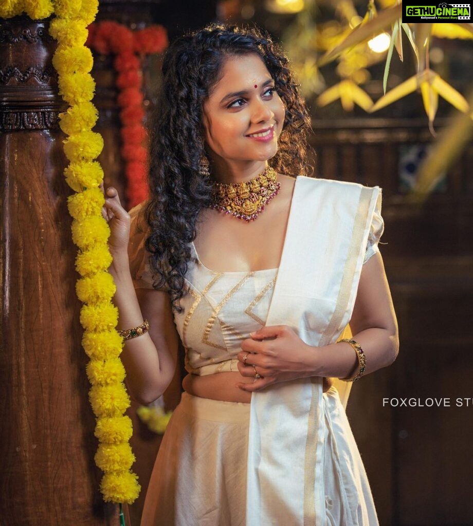 Actress Namita Krishnamurthy HD Instagram Photos and Wallpapers ...