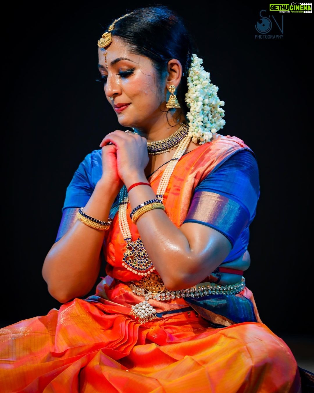 Navya Nair Instagram – Yesrerdays programme pics , Changampuzha nritta ...