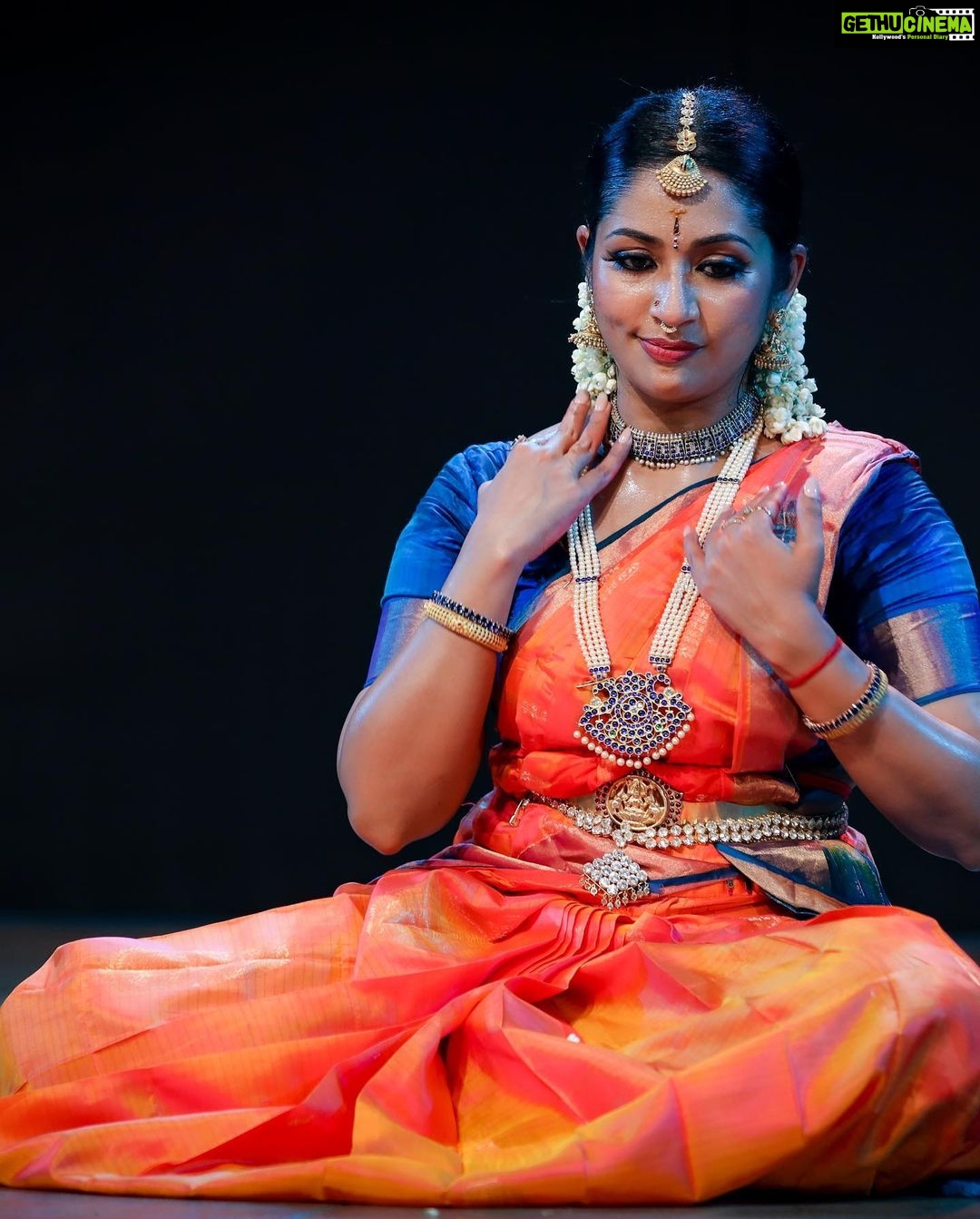 Navya Nair Instagram – Yesrerdays programme pics , Changampuzha nritta ...