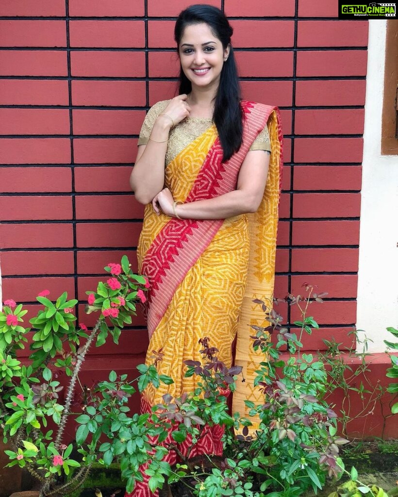 Actress Neetha Ashok HD Photos and Wallpapers October 2020 - Gethu Cinema