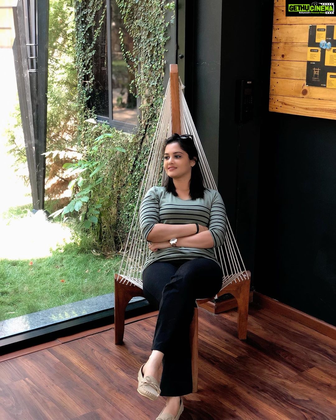 Actress Neetha Ashok HD Photos and Wallpapers April 2020 - Gethu Cinema