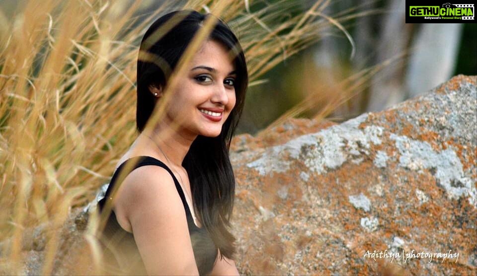 Actress Neetha Ashok HD Photos and Wallpapers April 2020 - Gethu Cinema