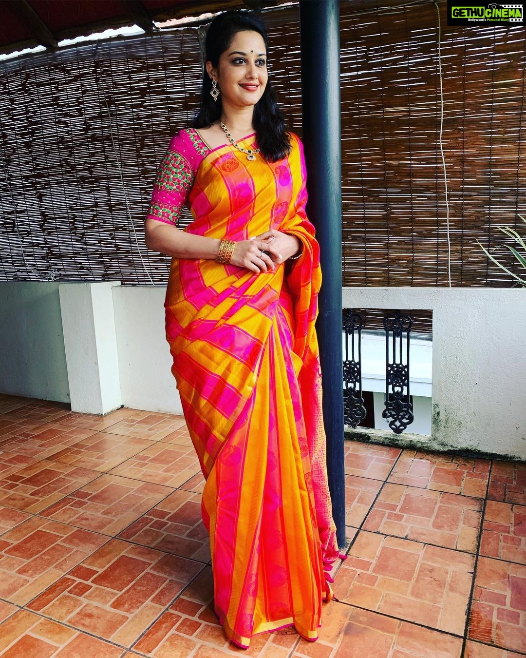 Actress Neetha Ashok HD Instagram Photos and Wallpapers December 2019 ...