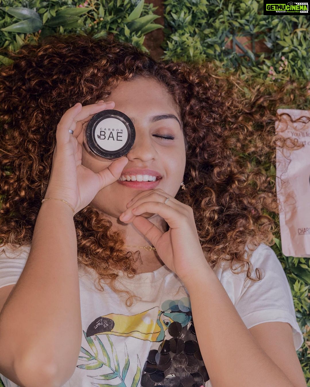 Actress Noorin Shereef HD Instagram Photos and Wallpapers August 2019 ...