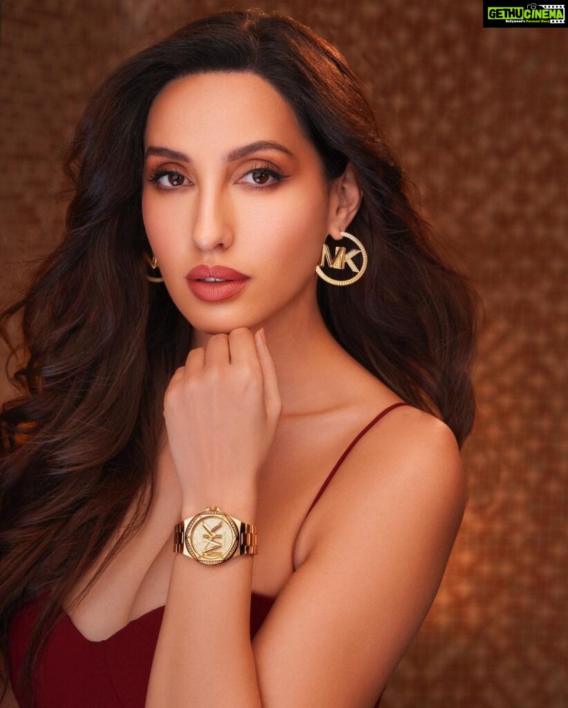 Nora Fatehi Instagram – U wish u cud turn back time? @michaelkors 📷 ...