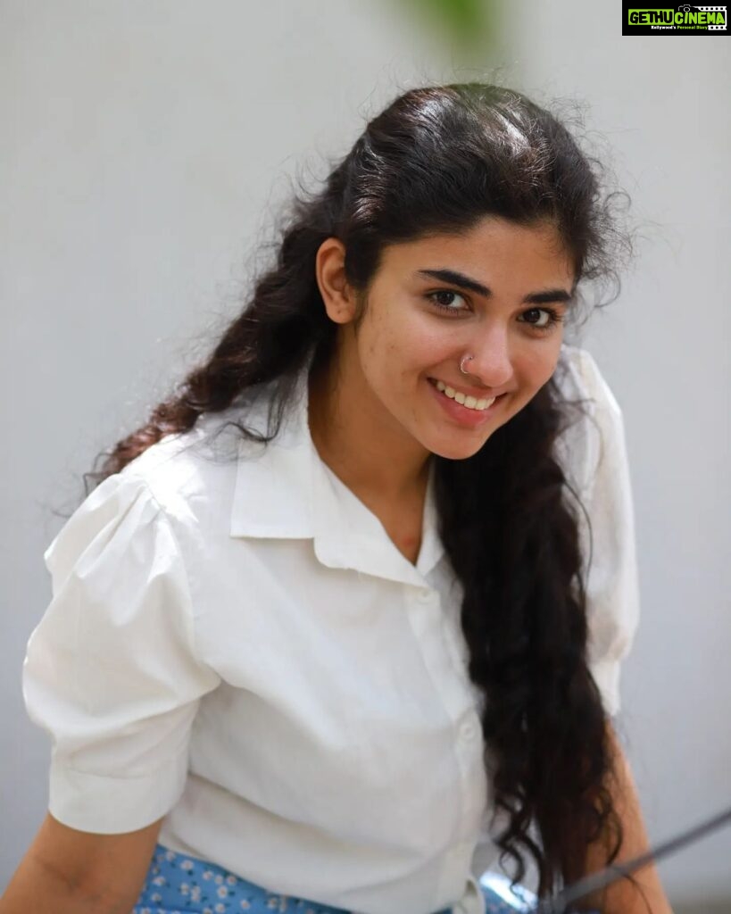 Actress Pragya Nagra HD Instagram Photos and Wallpapers August 2022 ...