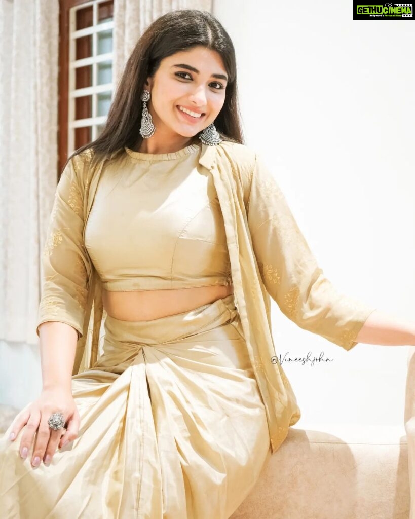 Actress Pragya Nagra HD Instagram Photos and Wallpapers December 2022 ...