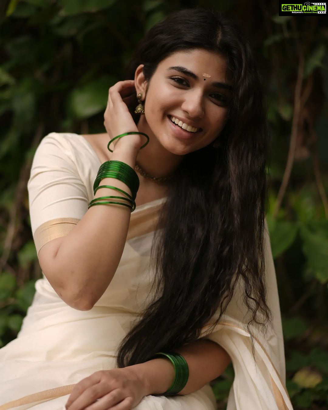 Actress Pragya Nagra HD Instagram Photos and Wallpapers September 2022 ...