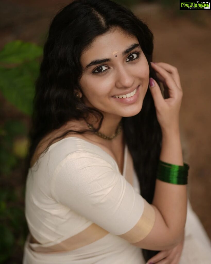 Actress Pragya Nagra HD Instagram Photos and Wallpapers September 2022 ...