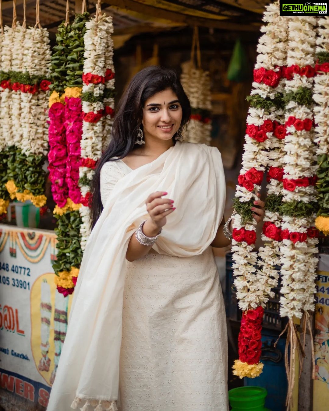 Pragya Nagra Instagram – Happy Independence Day Kurta+Dupatta set ...