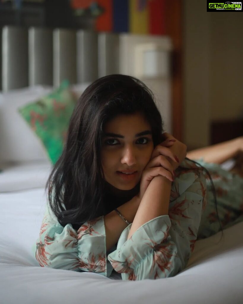 Actress Pragya Nagra HD Instagram Photos and Wallpapers July 2022 ...