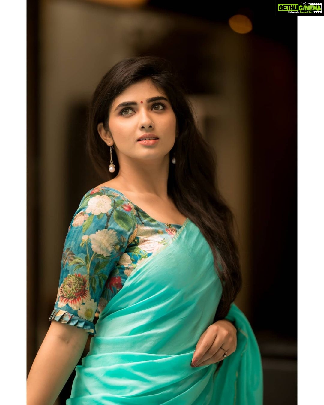 Actress Pragya Nagra HD Instagram Photos and Wallpapers October 2021 ...