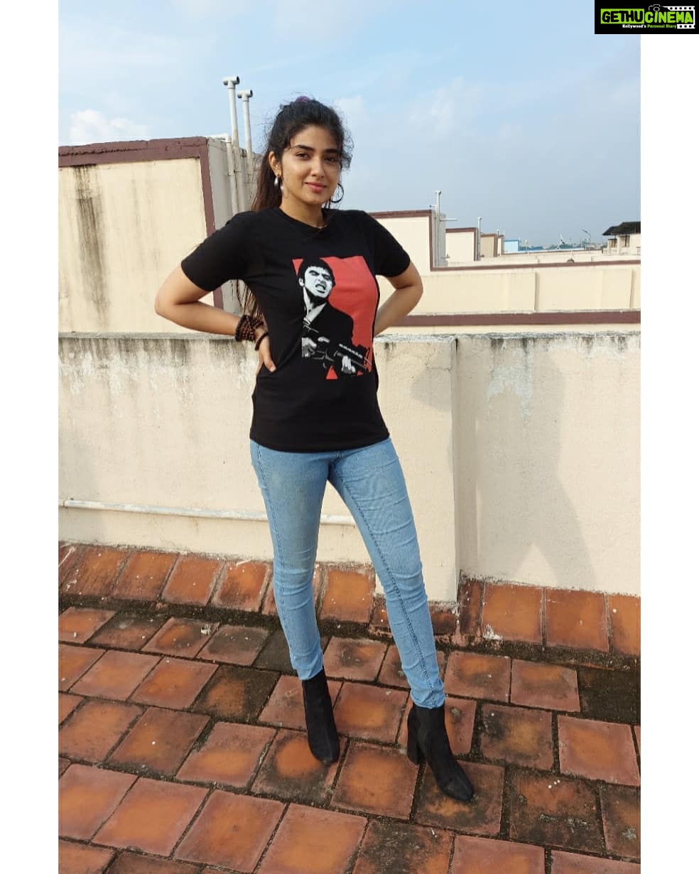 Actress Pragya Nagra HD Photos and Wallpapers October 2021 - Gethu Cinema