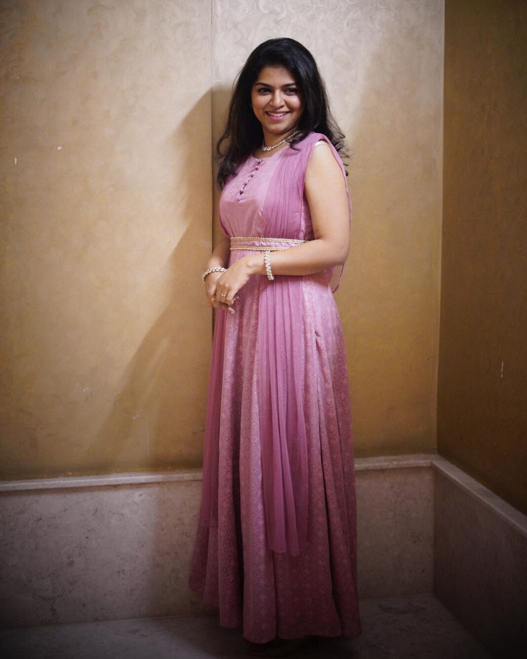 Dubbing Artist Raveena Ravi HD Photos and Wallpapers November 2022 ...