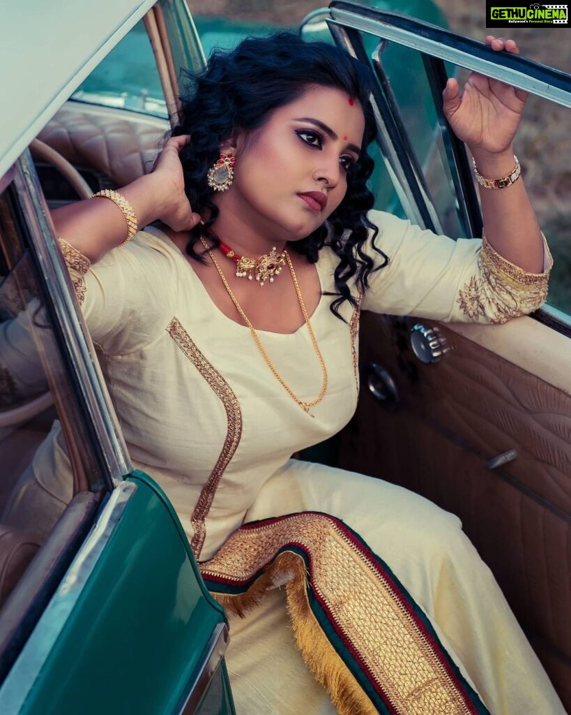 Actress Roshna Ann Roy HD Instagram Photos and Wallpapers January 2021 ...