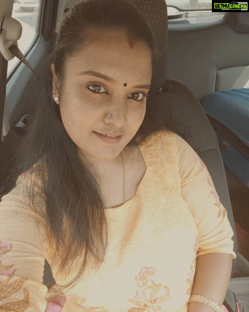 Actress Roshna Ann Roy HD Instagram Photos and Wallpapers January 2021 ...
