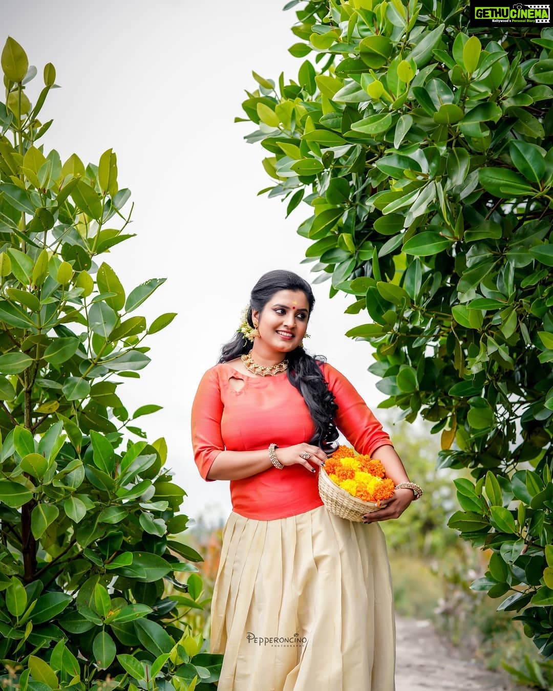 Actress Roshna Ann Roy HD Instagram Photos and Wallpapers February 2023 ...