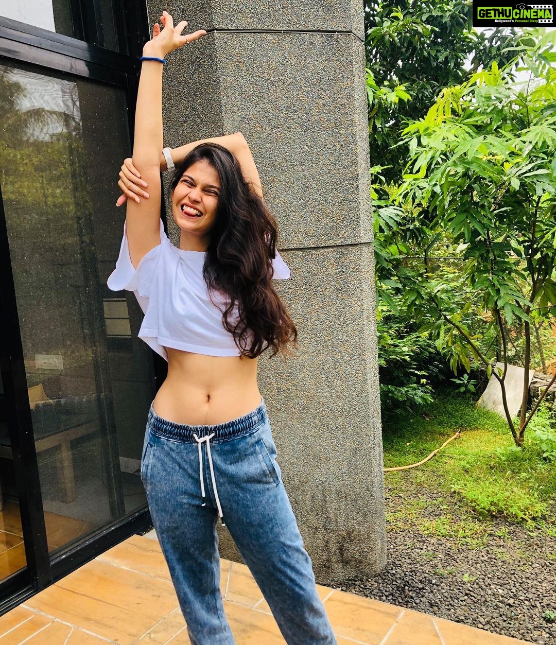 Samara Tijori Instagram – 😋 🏻 | Gethu Cinema