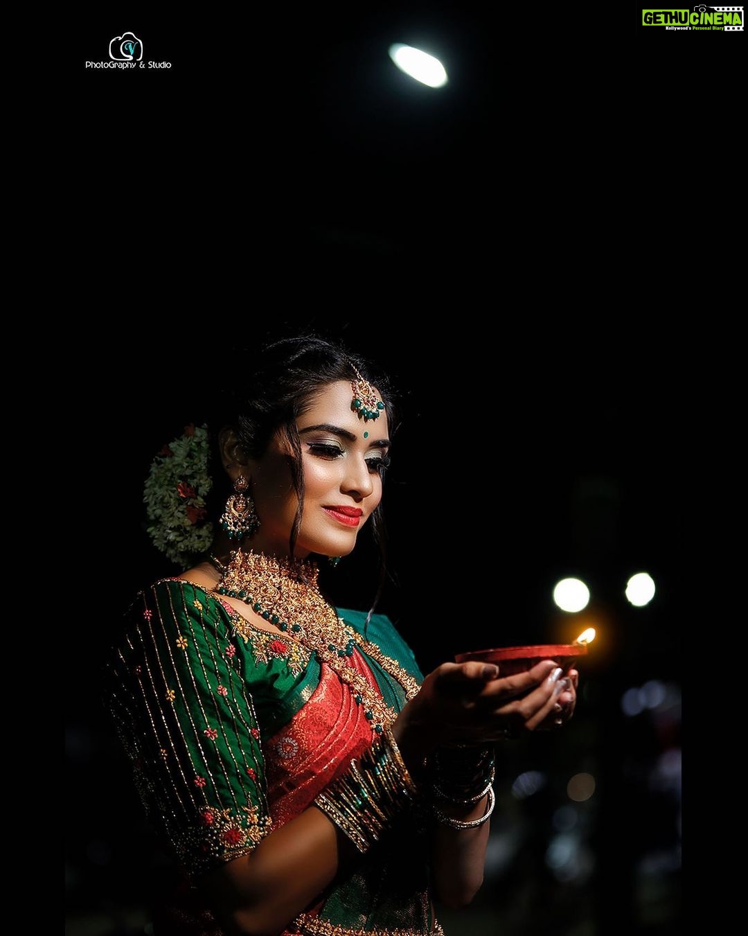 Sangeetha Bhat Instagram – ನಿಮಗೂ ಮತ್ತು ನಿಮ್ಮ ಕುಟುಂಬದವರಿಗೂ ಬೆಳಕಿನ ಹಬ್ಬ ...