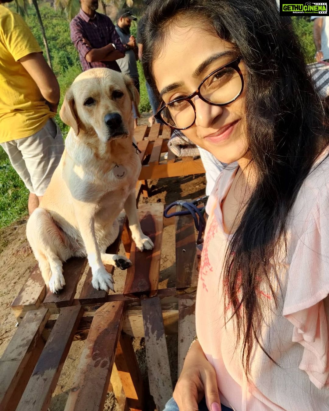 Sangeetha Sringeri Instagram – I have a selfie with herr….. Yeaaay 😉 # ...