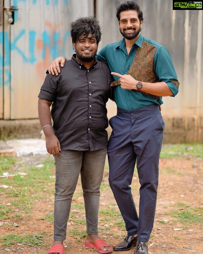 Actor Santhosh Prathap HD Photos and Wallpapers July 2022 - Gethu Cinema