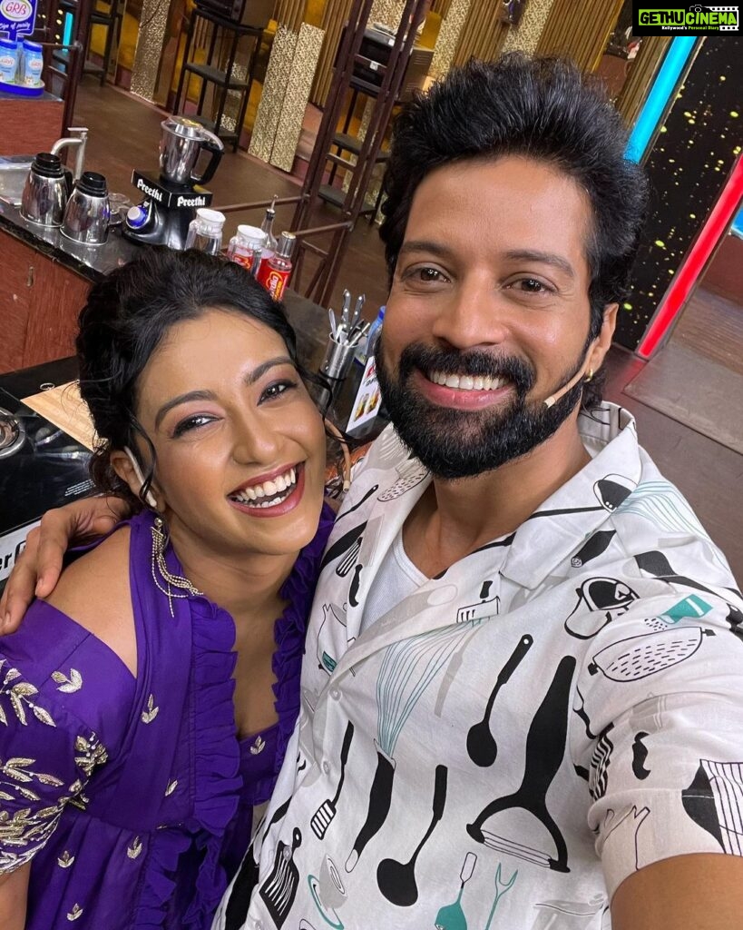 Actor Santhosh Prathap HD Photos and Wallpapers August 2022 - Gethu Cinema