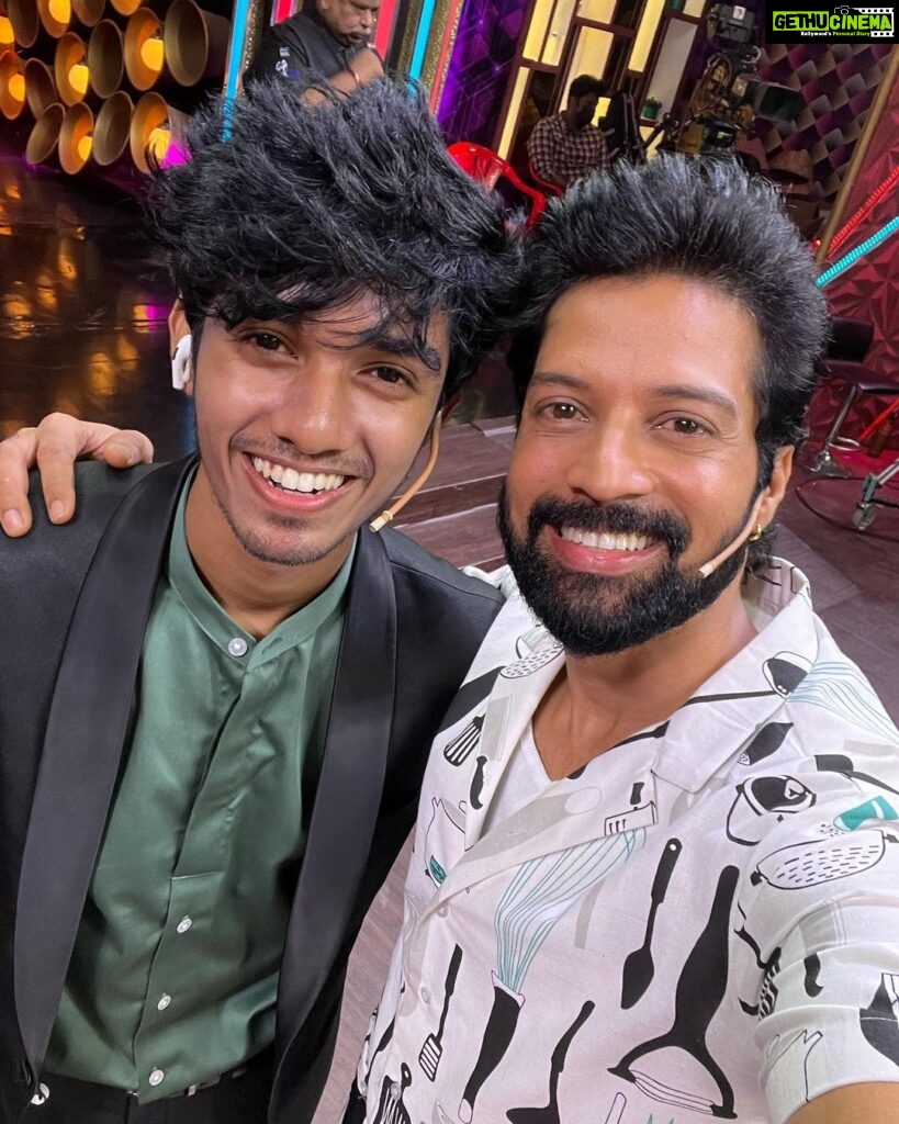 Actor Santhosh Prathap HD Photos and Wallpapers August 2022 - Gethu Cinema