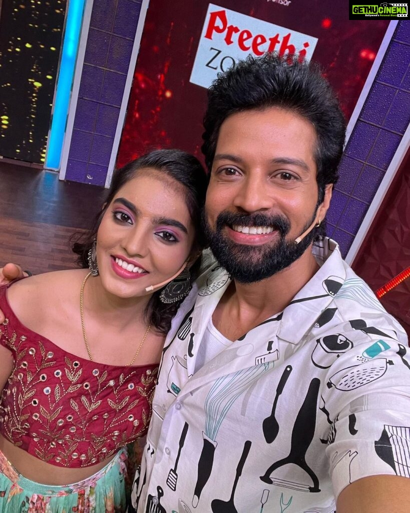 Actor Santhosh Prathap HD Photos and Wallpapers August 2022 - Gethu Cinema