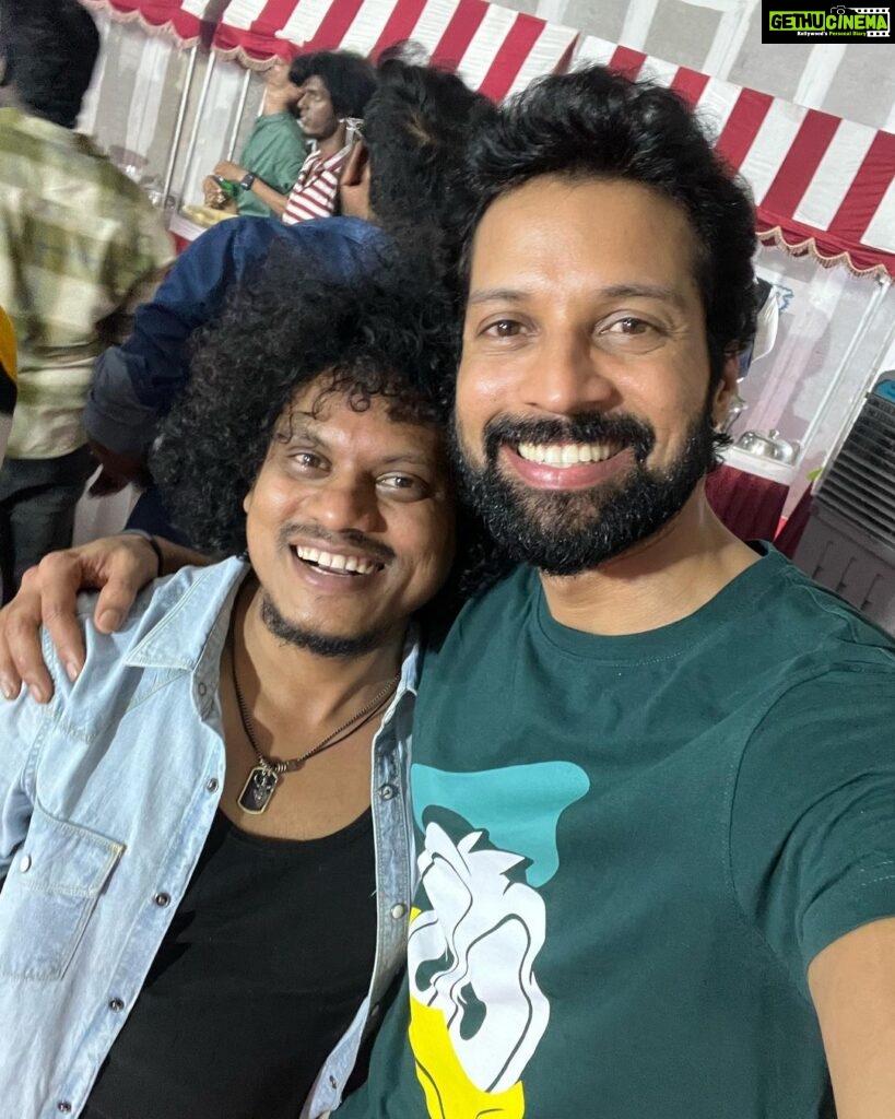 Actor Santhosh Prathap HD Photos and Wallpapers August 2022 - Gethu Cinema