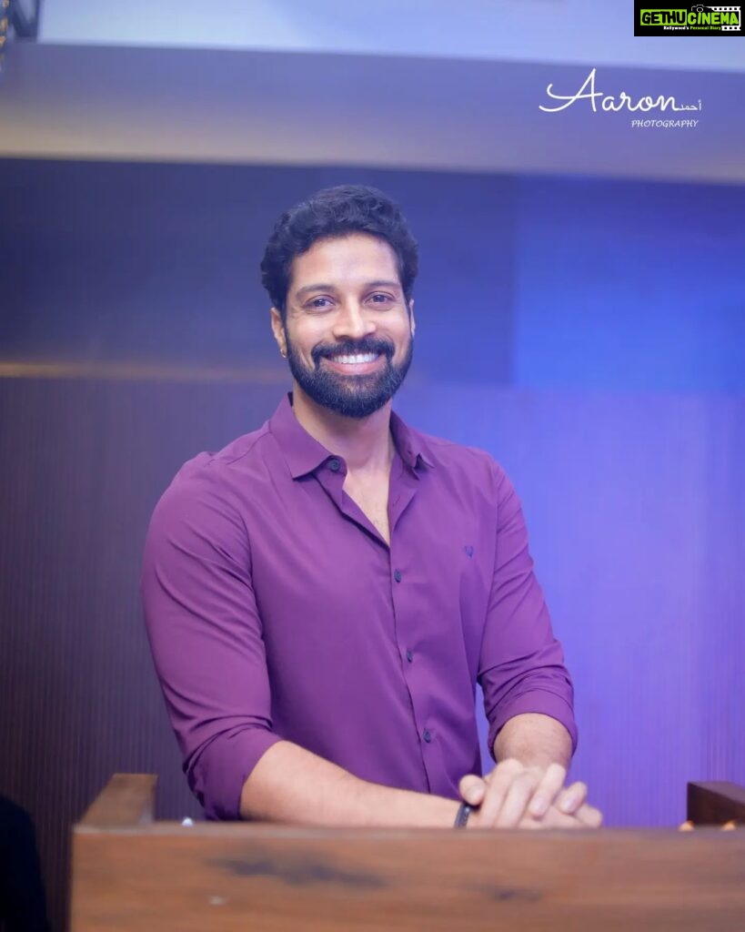 Actor Santhosh Prathap HD Instagram Photos and Wallpapers November 2022 ...