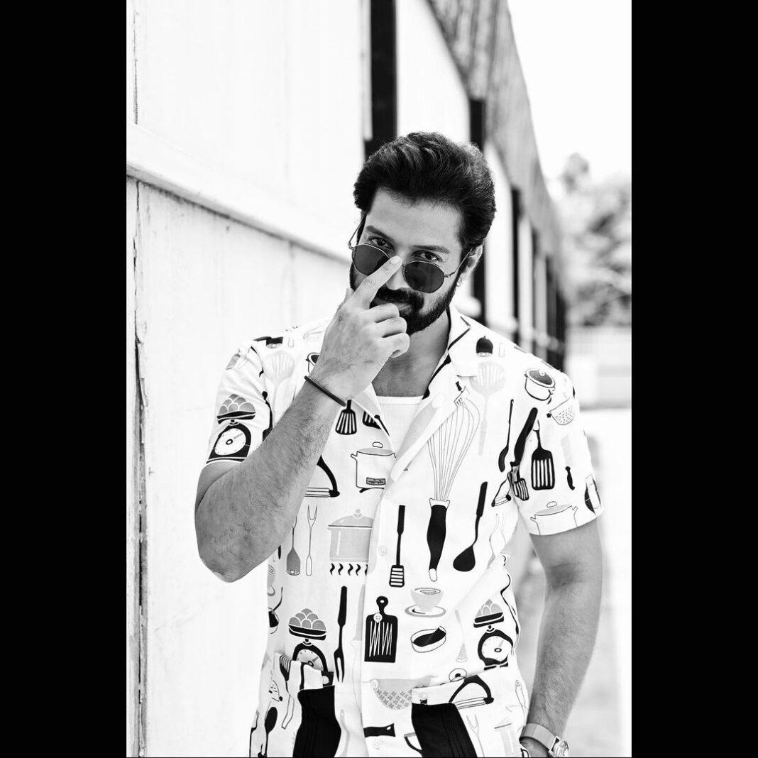 Actor Santhosh Prathap HD Photos and Wallpapers August 2022 - Gethu Cinema